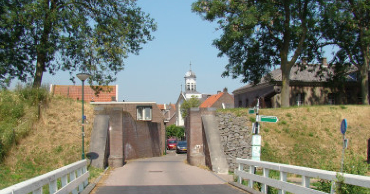 Westelijk segment vesting Woudrichem, Woudrichem | Monumenten.nl
